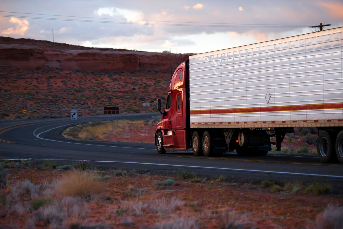 The 7 Most Used Types of Trucking Trailers: A Complete Guide
